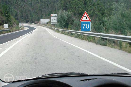 O sinal de indicação significa que neste local devo: [3695] - Testes de ...